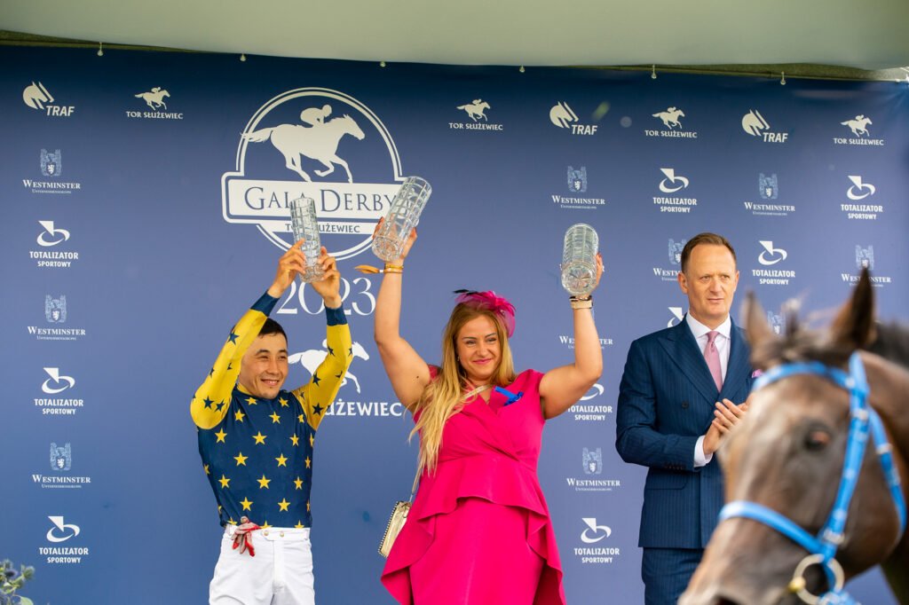 Qui est Le Destrier, vainqueur de l'Arc de Pologne, la 1e Listed du ...