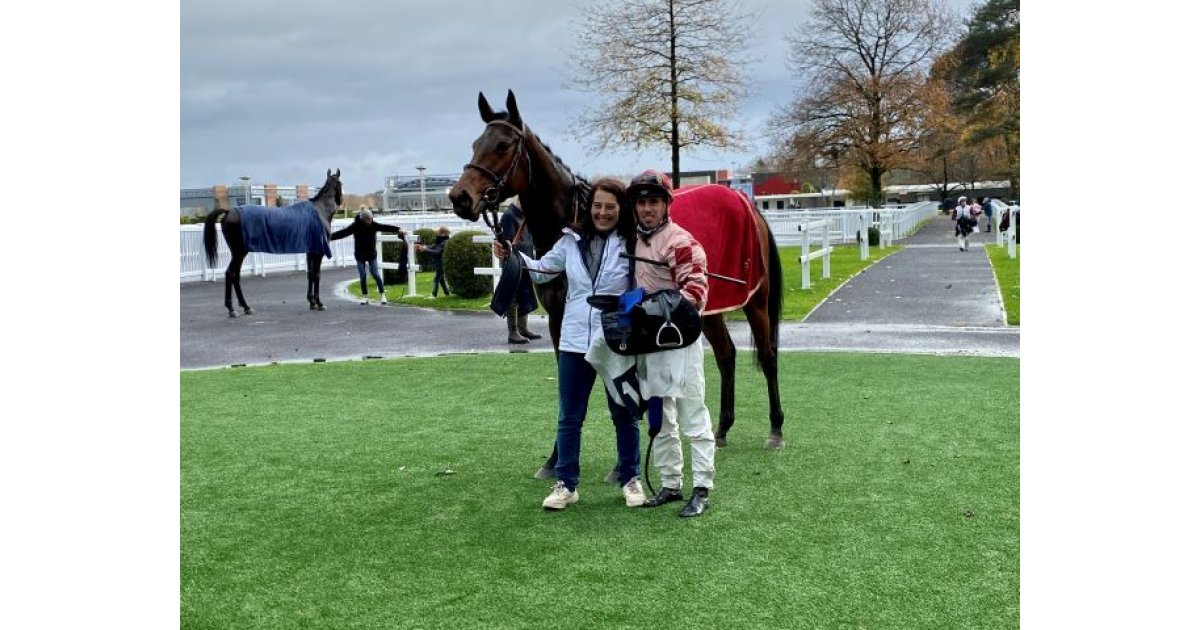 Maud Le Gall signe son 1er coup de 2 à Pau avec ses 2 partants du jour ...